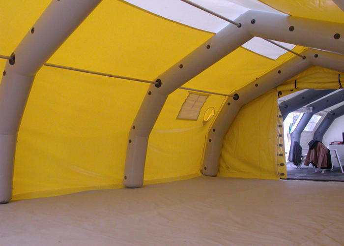 Tente à arceaux gonflables, une tente gonflable RCY